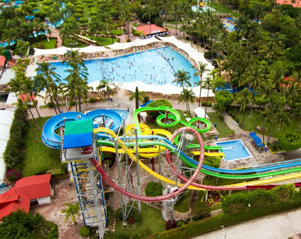 El Rollo Waterpark - FlowRider® Official | The Ultimate Surf Machine ...