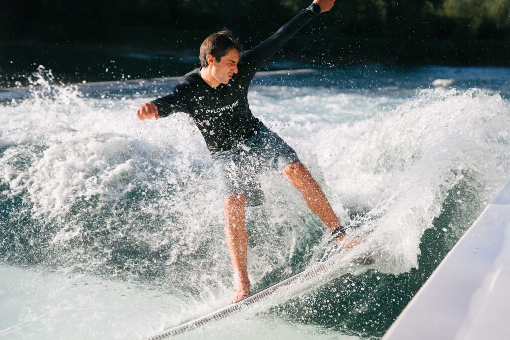 FlowSurf Lake - FlowRider® Official | The Ultimate Surf Machine | San ...